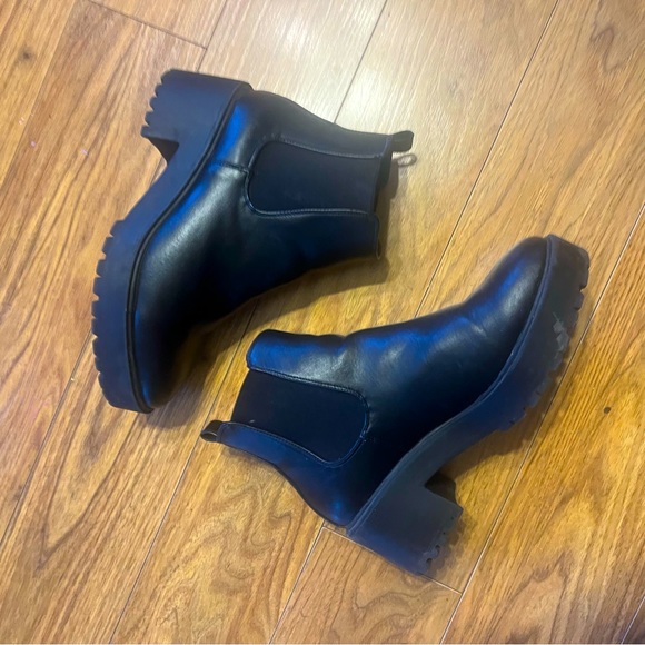 New Look | Shoes | New Look Chelsea Boots | Poshmark